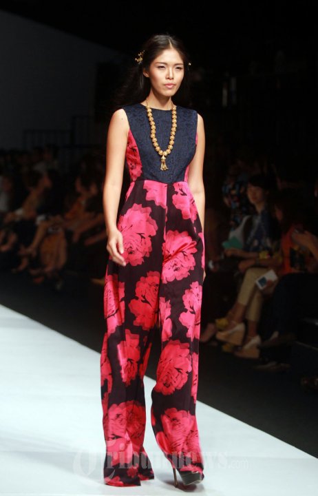 Alleira Batik Ramaikan Ajang JFW 2015, Foto 34 #1403801 - TribunNews.com