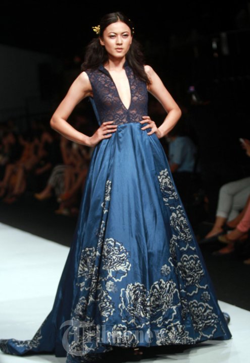 Alleira Batik Ramaikan Ajang JFW 2015, Foto 41 #1403871 - TribunNews.com