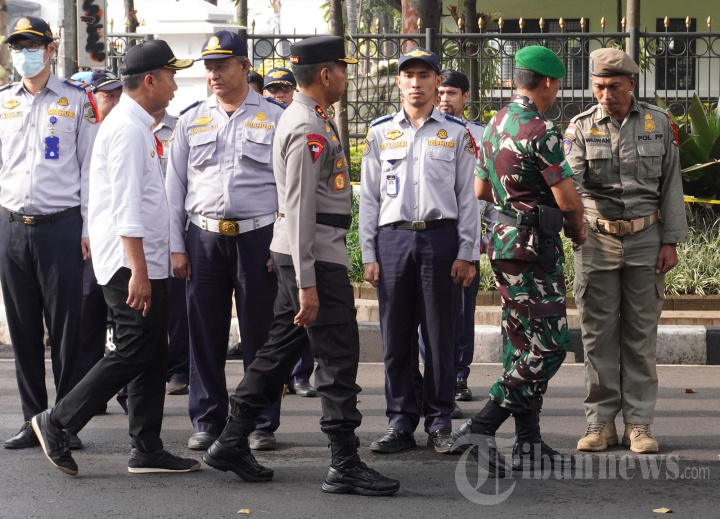 Apel Gelar Pasukan Ketupat Lodaya 2024 di Jawa Barat, Foto 2 #1993777 - TribunNews.com