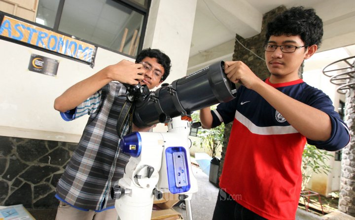 Astronomi ITB Siapkan Teleskop untuk Observasi Gerhana Matahari, Foto 2 ...
