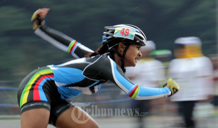 Atlet Sepatu Roda Beradu di Porda Jabar XII 2014, Foto 4 #1421162 ...