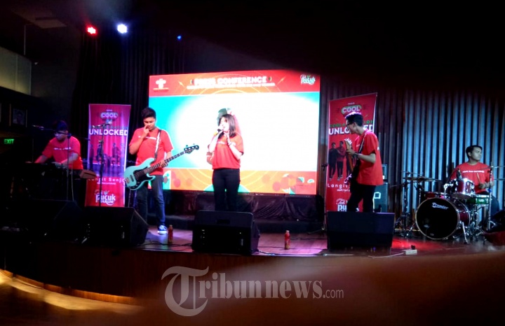 Band Langit Senja Luncurkan Music Video Mimpi dan Matahari, Foto 2 ...