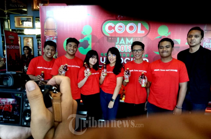Band Langit Senja Luncurkan Music Video Mimpi dan Matahari, Foto 3 ...
