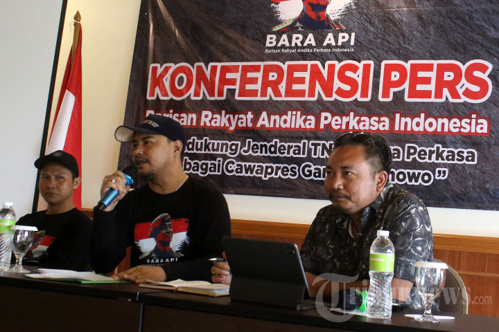 Bara Api Dukung Andika Perkasa Jadi Cawapres Ganjar Pranowo, Foto 3 #1971403 - TribunNews.com