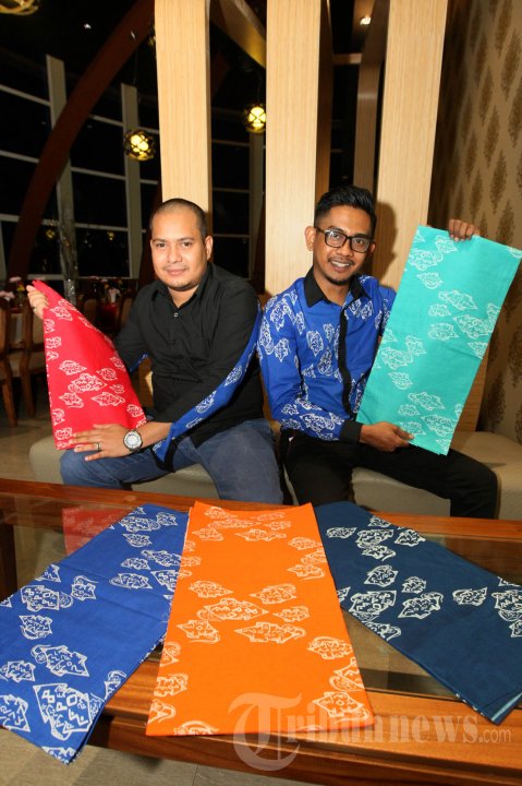 Batik Aksara Lontara, Foto 2 #1485812 - TribunNews.com