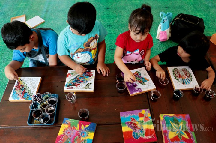 Belajar Membatik di A Handicraft of Indonesia, Foto 5 #1665797 ...