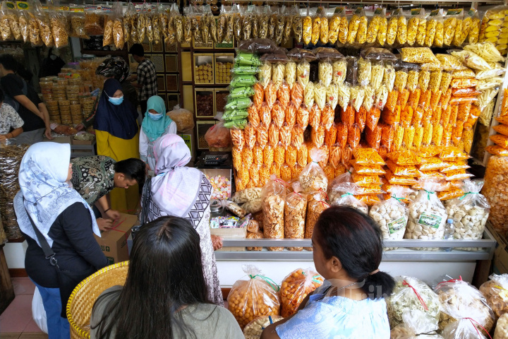 Belanja Kebutuhan Lebaran di Pasar Tradisional Kota Bandung, Foto 10 #1964174 - TribunNews.com