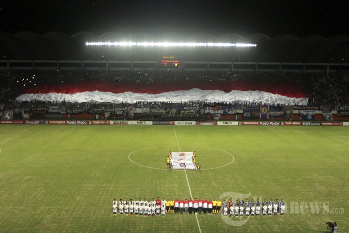 Bendera Raksasa untuk Persatuan Suporter Indonesia, Foto 4 #1630060 ...
