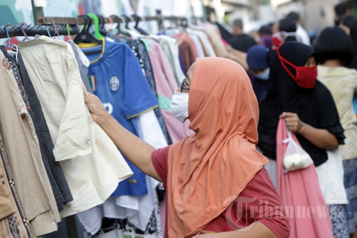 Berbagi Pakaian Bekas Layak Pakai, Foto 13 #1844450 - TribunNews.com