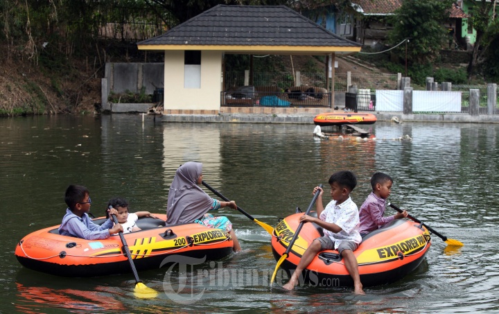 Perahu Karet