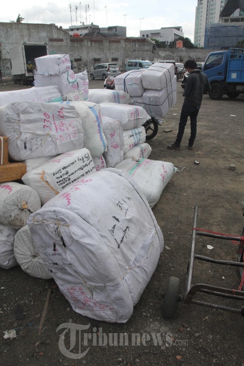 Bongkar Muat Exspedisi di Tanah Abang Jakarta, Foto 1 #1732635 ...