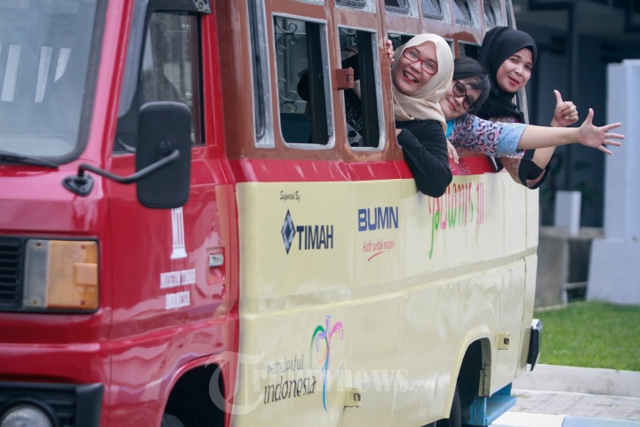 Bus POWNIS Timah Dipamerkan di Pameran Bus Klasik dan Unik, Foto 3 ...