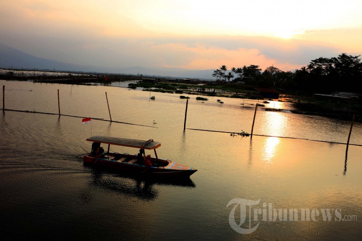 Danau Rawa Pening Mulai Ramai Dikunjungi Wisatawan, Foto 5 #1857288 ...