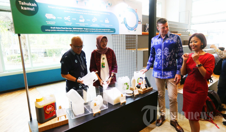 Daur Ulang Jeriken Plastik, Foto 1 #1928413 - TribunNews.com