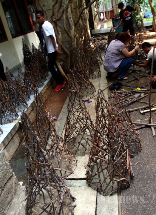 Dekorasi Natal dari Ranting Kering, Foto 2 #1478852 - TribunNews.com