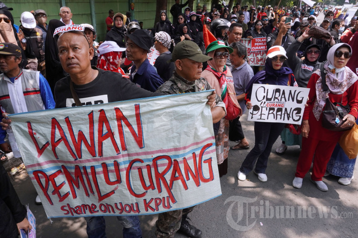 Demo Gaum Tolak Kecurangan Pemilu, Foto 4 #1991437 - TribunNews.com