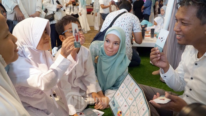 'Dewi Sandra Brand Ambassador Wardah, Foto 4 #1798548 - TribunNews.com