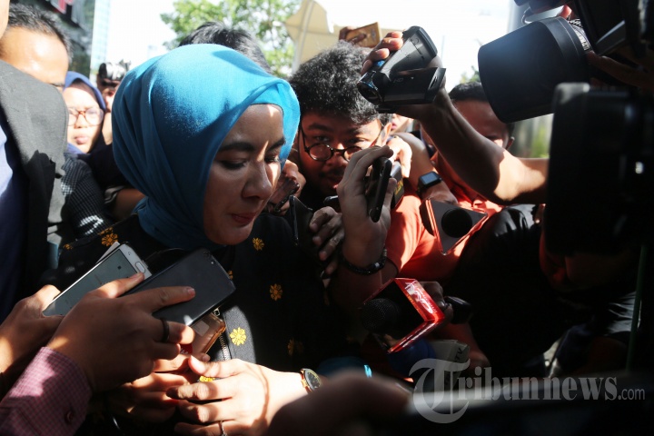 Dirut Pertamina Nicke Widyawati Diperiksa KPK, Foto 5 #1796821 - TribunNews.com