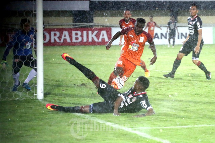 Dumba Makeche Ganjal Laju Dirky Glay, Foto 9 #1688745 - TribunNews.com