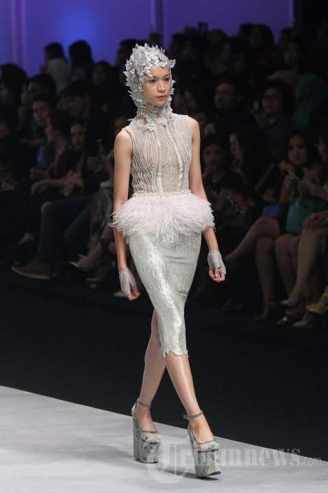 Fashion Show Karya Ivan Gunawan, Foto 5 #1554382 - TribunNews.com