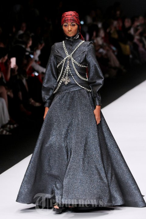 Fashion Show Karya Norma Hauri Pada Ajang JFW 2017, Foto 14 #1674678 ...