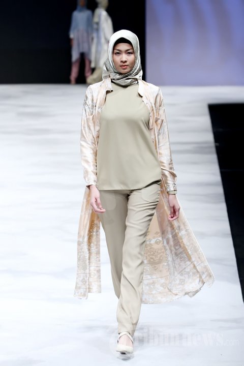 Fashion Show Karya Ria Miranda, Foto 2 #1642574 - TribunNews.com