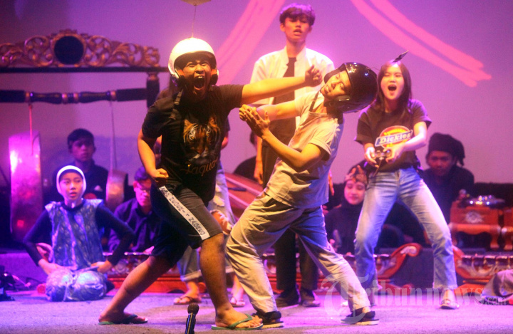 Festival Longser VIII di Gedung De Majestic Bandung, Foto 1 #1899962 ...