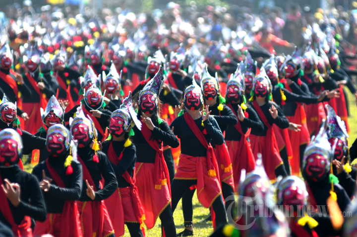 Gebyar Tari Topeng Bapang Malangan Diikuti 2.023 Siswa, Foto 3 #1966085 ...