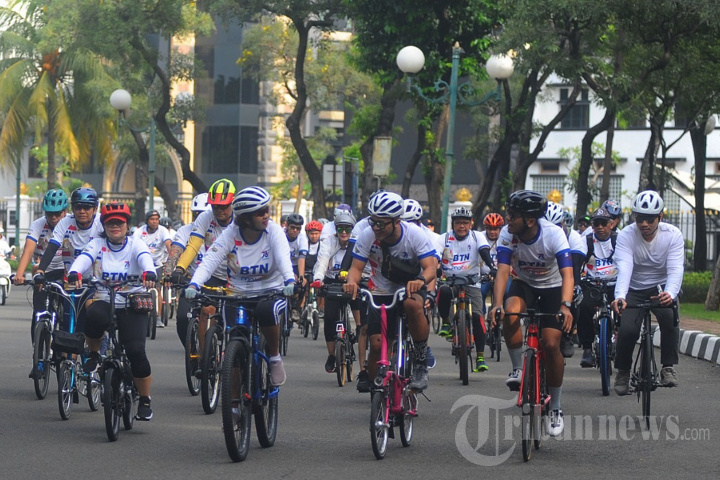 Gowes Bareng HUT Ke73 BTN, Foto 4 #1957758 - TribunNews.com