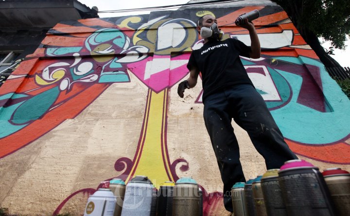 Graffiti artist asal Jepang Suiko Melukis Mural di Bandung, Foto 4 ...
