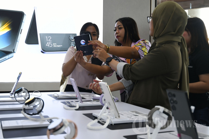 Grand Opening Samsung Premium Store Bumilindo Elpico Malang, Foto 4 #1971438 - TribunNews.com