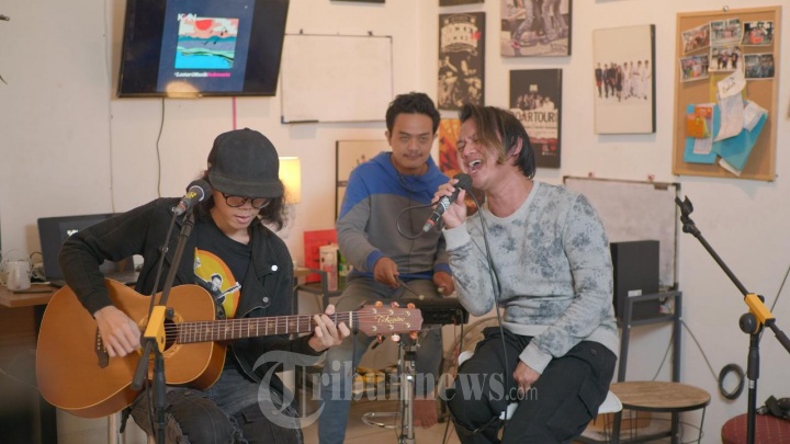 Grup Band KIAN Kenalkan Single Lestari Musik Indonesia, Foto 2 #1877401 ...