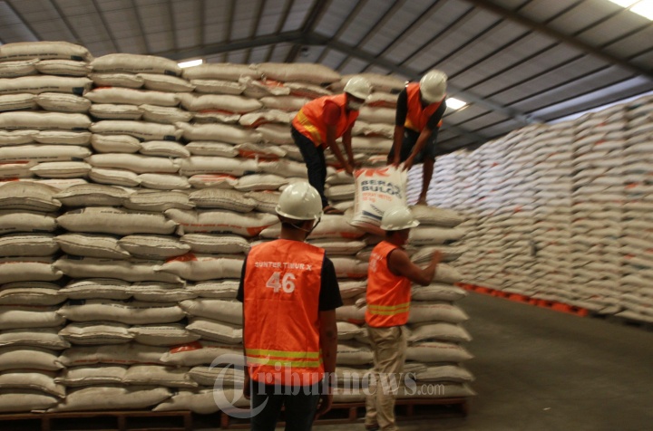 Gudang Bulog Divre DKI Jakarta, Foto 4 #1866525 - TribunNews.com