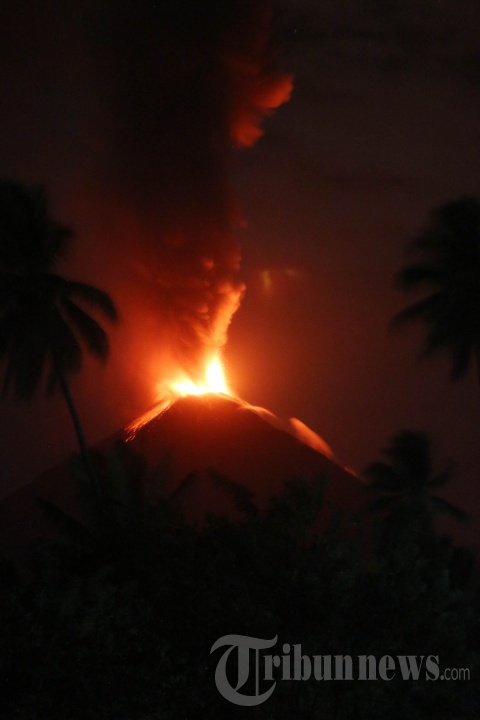 Gunung Soputan Meletus, Foto 4 #1772052 - TribunNews.com