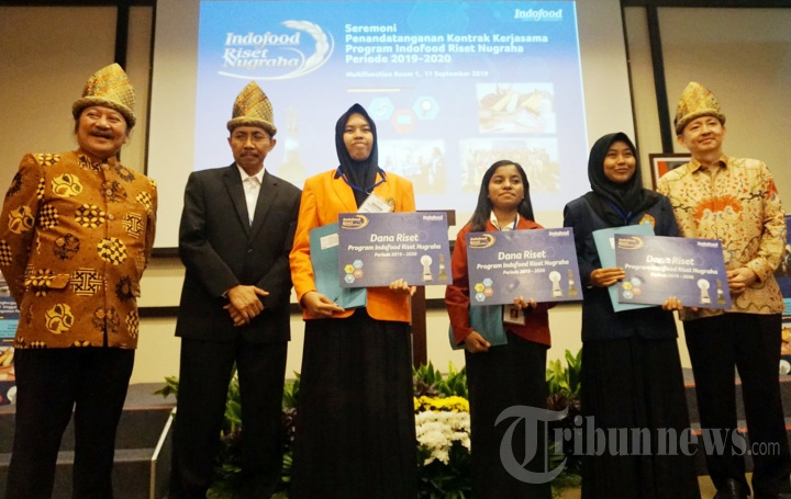 INDOFOOD Memberi Beasiswa Pada 63 Mahasiswa, Foto 4 #1813410 ...