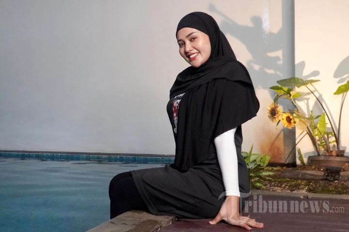 Intan Ratna Juwita Kini Berhijab, Foto 2 #1959544 - TribunNews.com