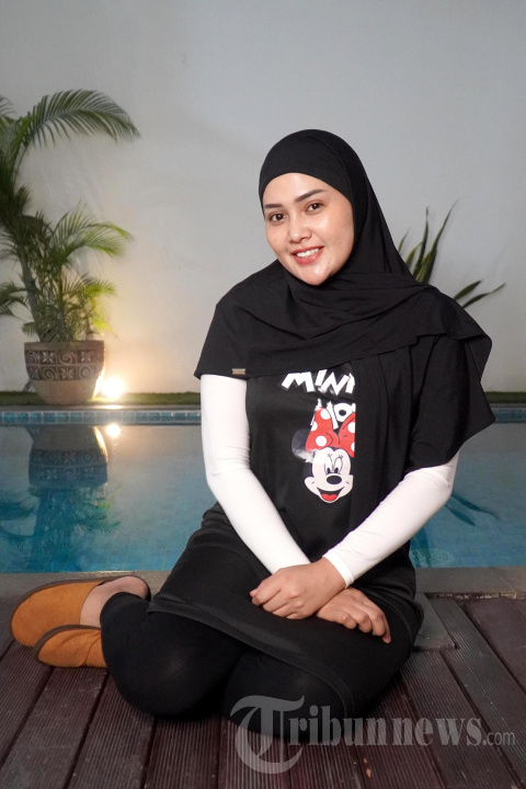 Intan Ratna Juwita Kini Berhijab, Foto 3 #1959553 - TribunNews.com