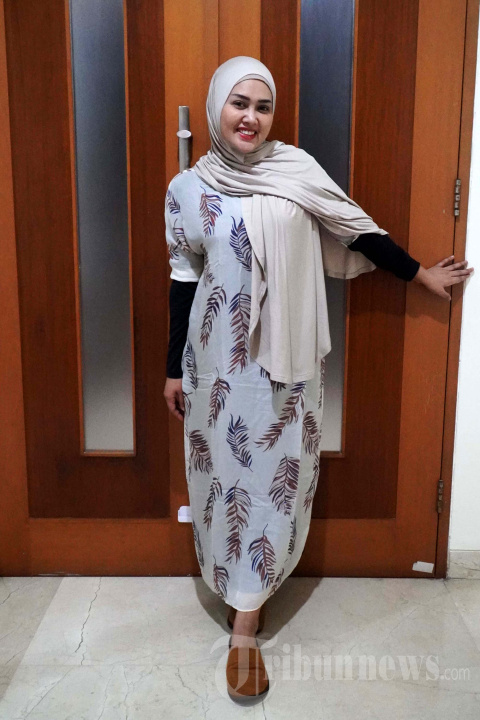 Intan Ratna Juwita Kini Berhijab, Foto 7 #1959558 - TribunNews.com