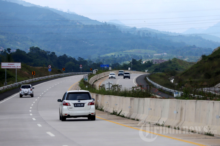 Jalur Tol Cisumdawu Lancar, Foto 4 #1922987 - TribunNews.com