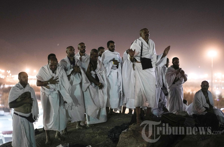 Jamaah Haji Wukuf di Arafah (Jabal al-Rahma), Foto 8 #1970092 ...