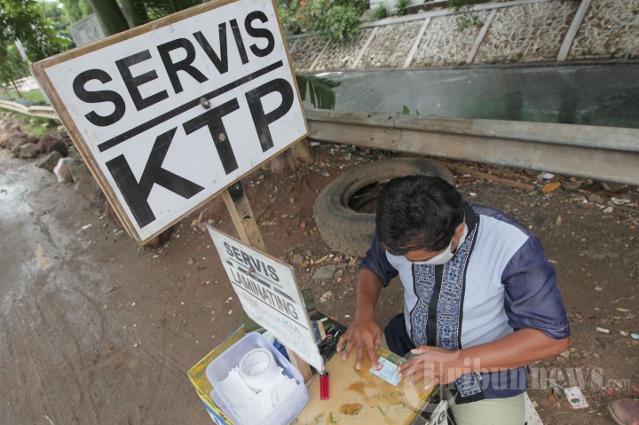 Jasa Servis KTP Pinggir Jalan, Foto 3 #1872023 - TribunNews.com