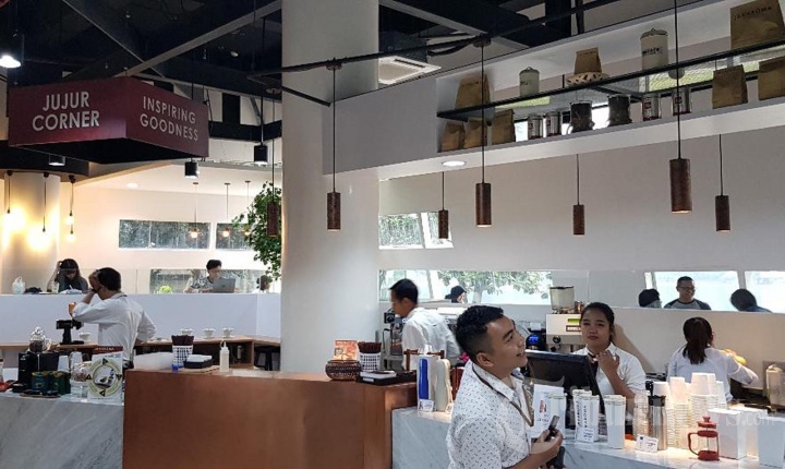 JAVAROMA CAFE Menghadirkan Barista Italia Untuk Anda, Foto 4 #1761387 ...