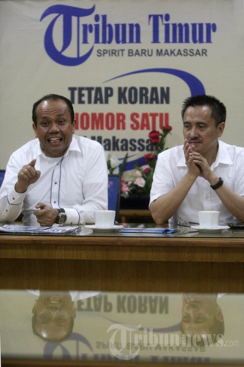 Juniver Girsang dan Harry Ponto Kunjungi Tribun Timur, Foto 3 #1579492 ...