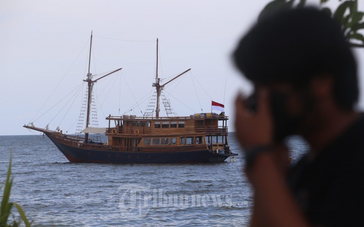 Kapal Augustine Phinisi Bersandar di Taman Impian Jaya Ancol, Foto 2 #1878481 - TribunNews.com