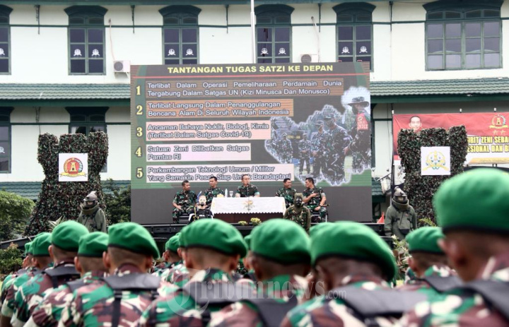 Kapusziad Pimpin Acara Tradisi Corp Pembaretan Corp Zeni TNI AD TA 2022 ...