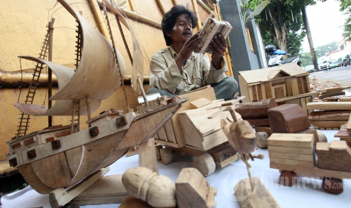 Kerajinan Mainan dari Kayu dari Jalan Lembong Bandung, Foto 1 #1724917 ...