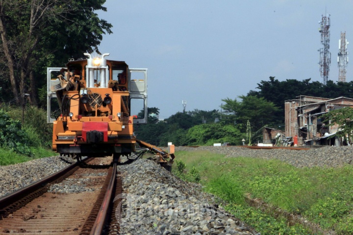 Kereta Kant Daop Beroperasi, Foto 5 #1730720 - TribunNews.com