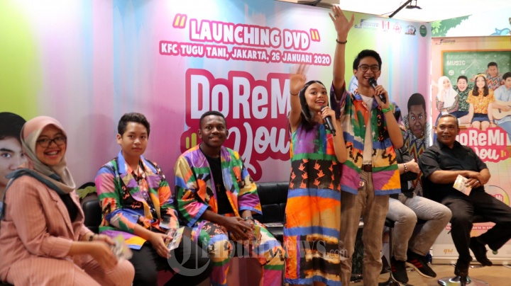 KFC Dan JM Sport Indonesia Rillis Film Doremi dan You Format DVD, Foto ...