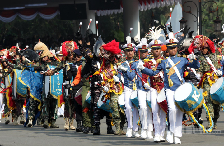 Kirab Bendera Merah Putih HUT Ke-78 RI, Foto 4 #1974688 - TribunNews.com