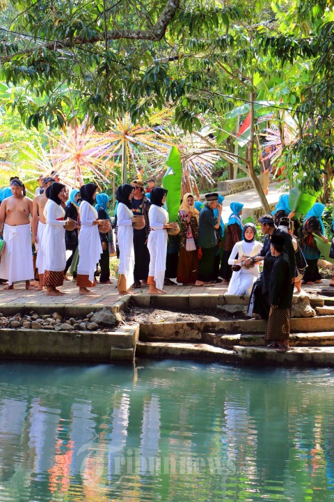 Kirab Budaya Nyandran Kali Desa Kendari Semarang, Foto 6 #1787918 ...